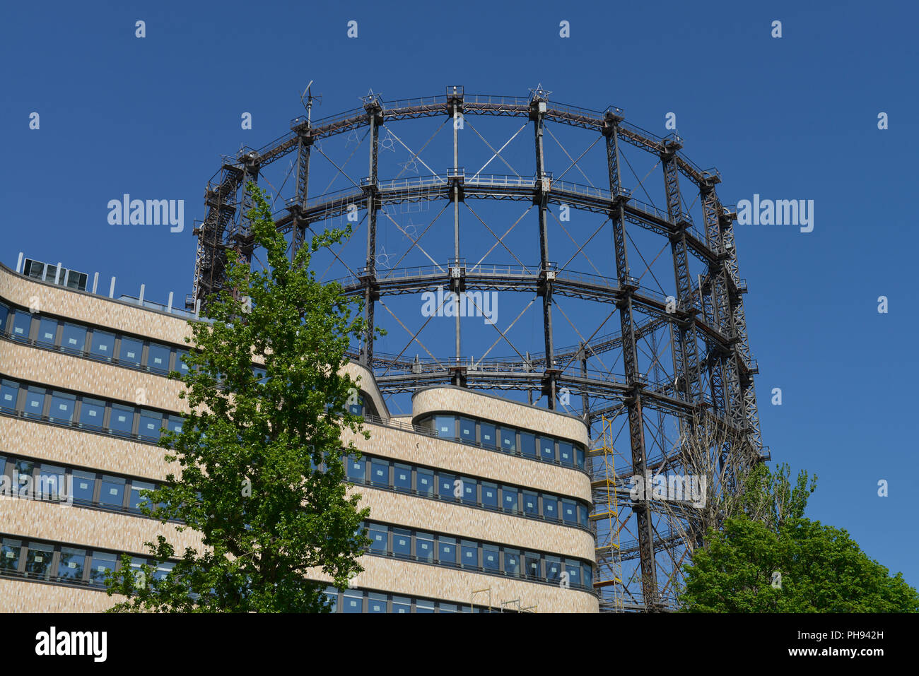 Gasometer gasometer schoeneberg -Fotos und -Bildmaterial in hoher ...