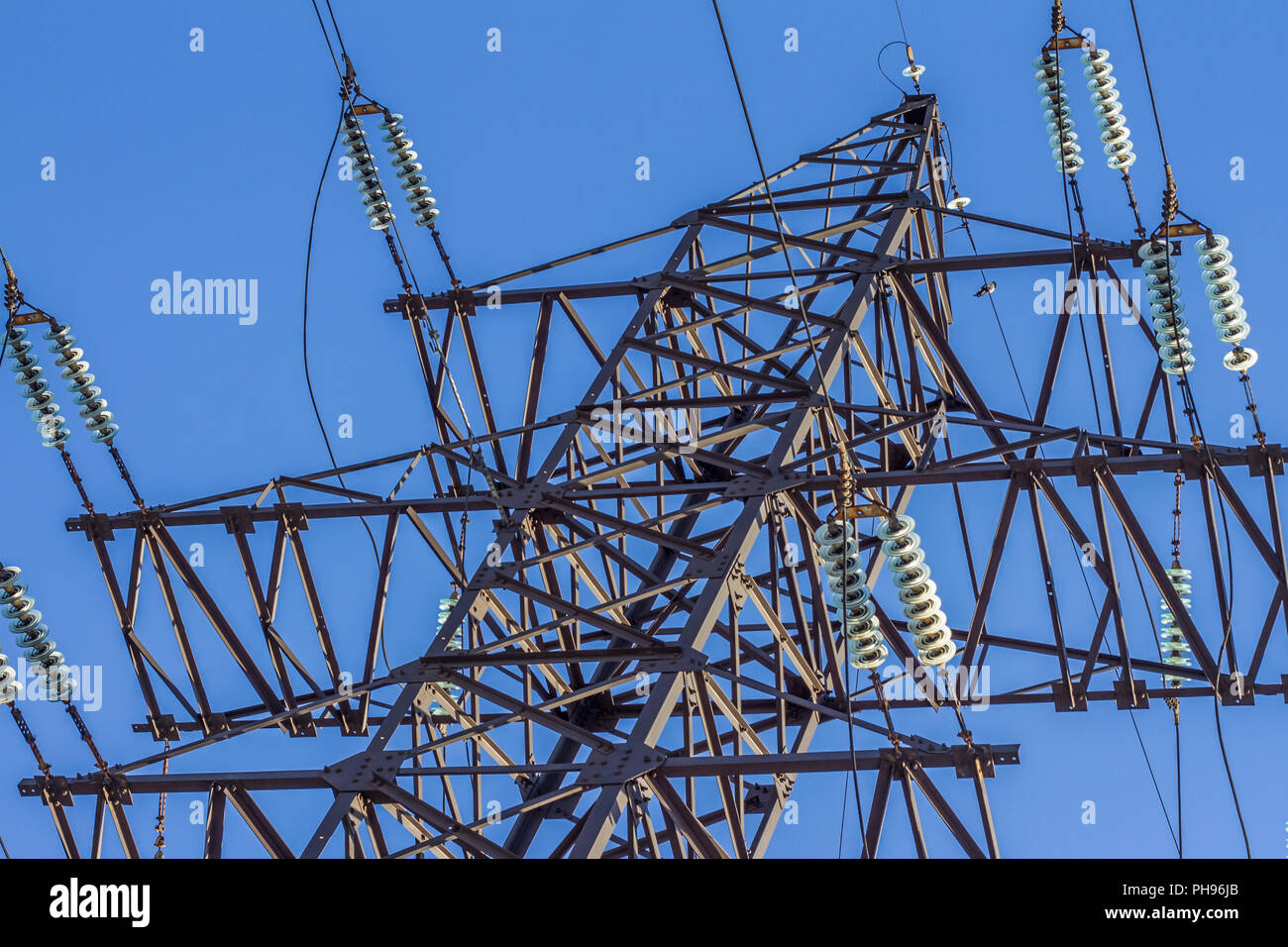 Electrical isolator -Fotos und -Bildmaterial in hoher Auflösung – Alamy