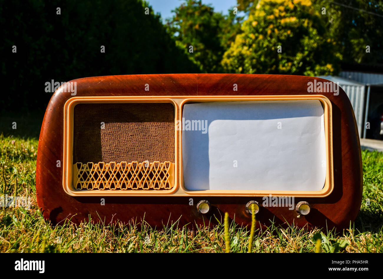 Radio alte vintage 50er jahre musik antik -Fotos und -Bildmaterial in ...
