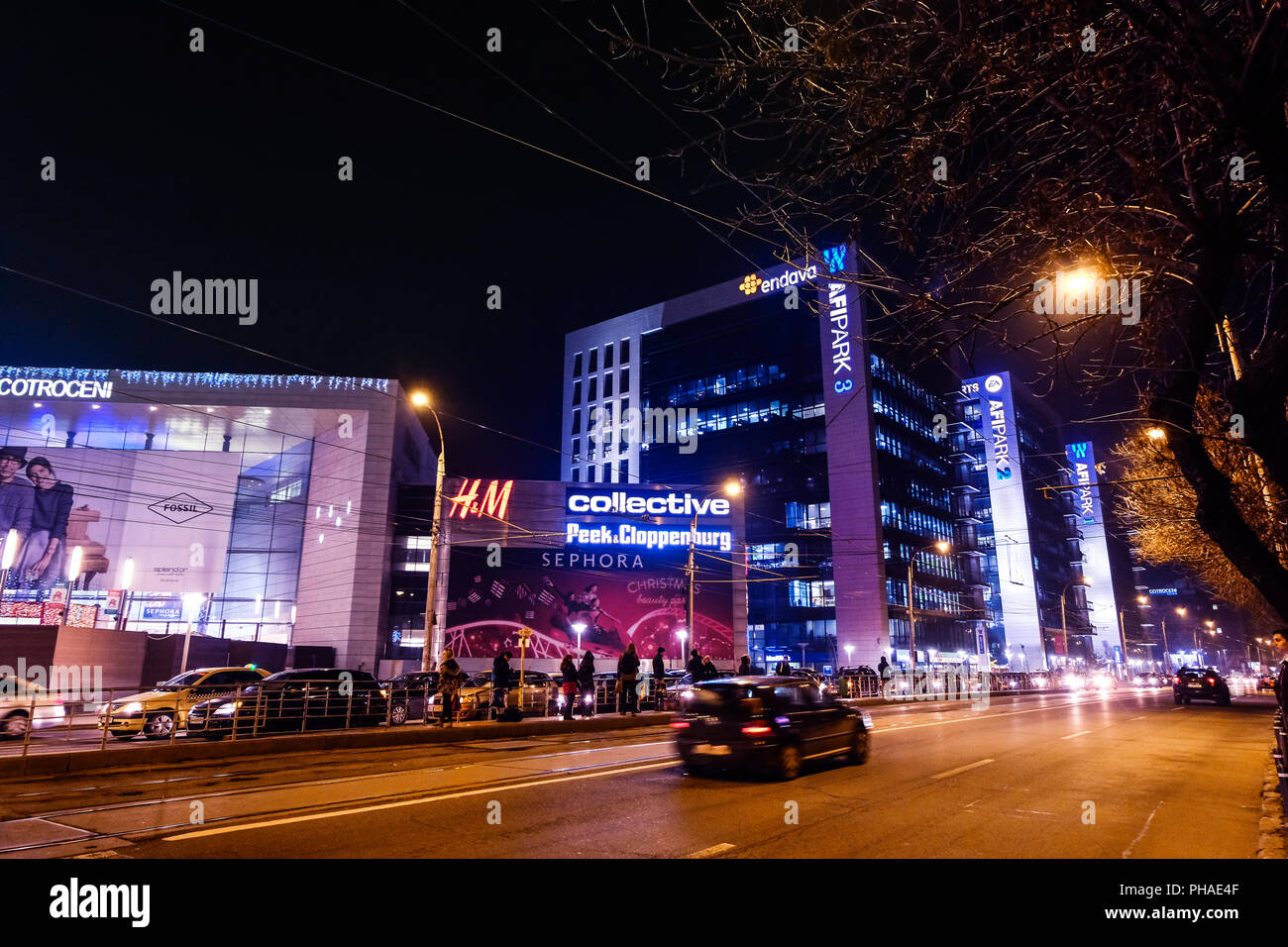 Bucharest shopping centre mall -Fotos und -Bildmaterial in hoher ...