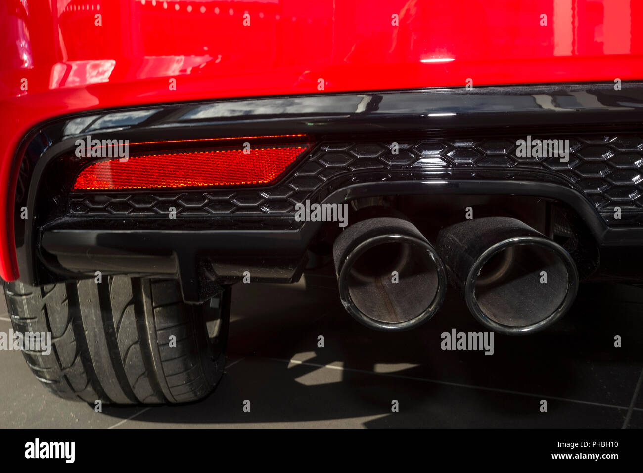 Flash Auto Stockfotos und -bilder Kaufen - Alamy