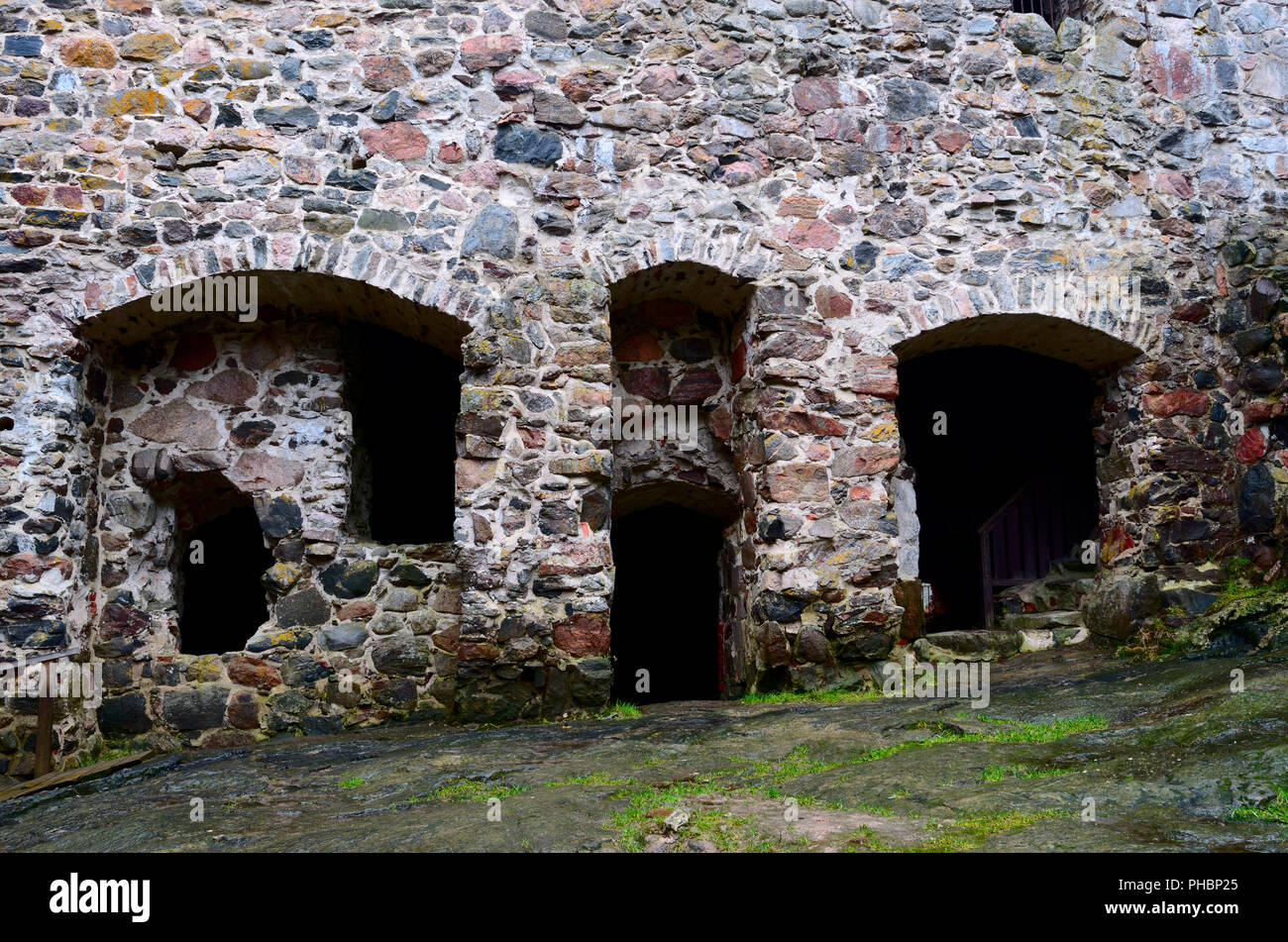 Mauer der mittelalterlichen burg -Fotos und -Bildmaterial in hoher ...