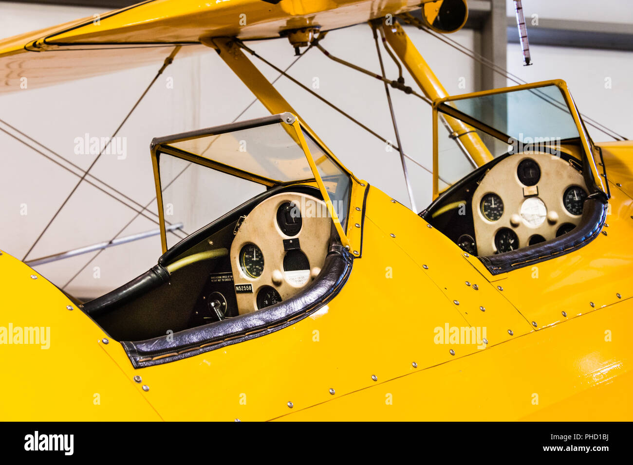 Tandem cockpit -Fotos und -Bildmaterial in hoher Auflösung – Alamy