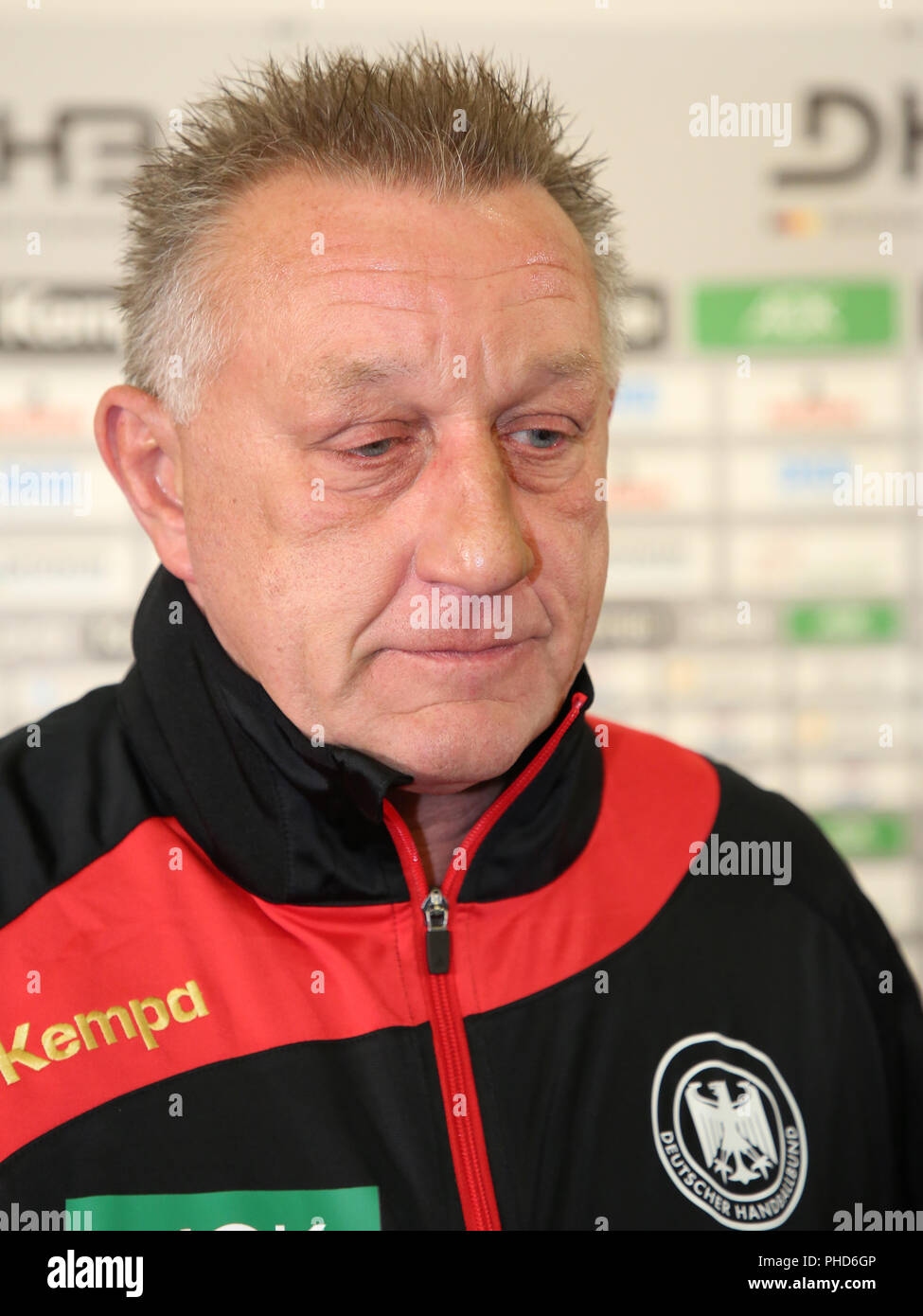 Dhb frauen -Fotos und -Bildmaterial in hoher Auflösung – Alamy