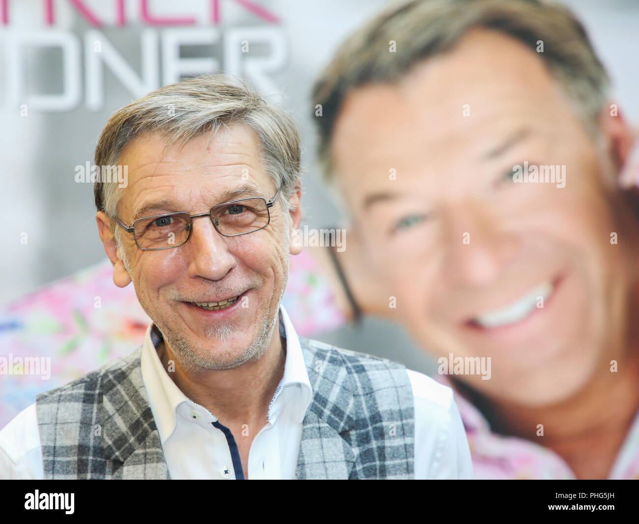 Partner peter schafer -Fotos und -Bildmaterial in hoher Auflösung – Alamy