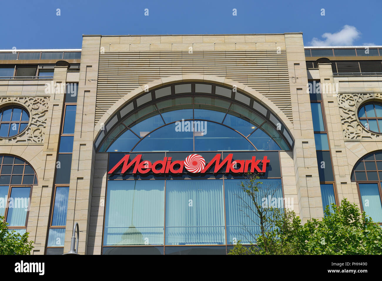 Shopping mall berlin steglitz schloss -Fotos und -Bildmaterial in hoher ...