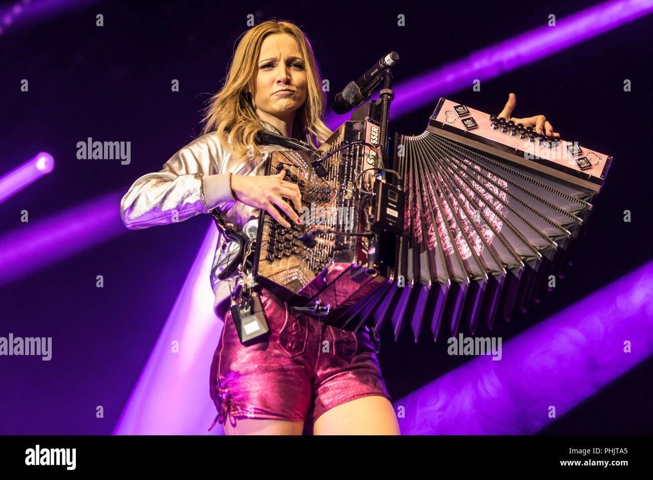 Melissa naschenweng -Fotos und -Bildmaterial in hoher Auflösung – Alamy