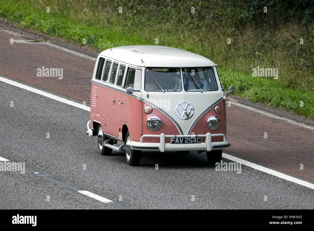 Rennwagen Transporter Stockfotos und -bilder Kaufen - Alamy