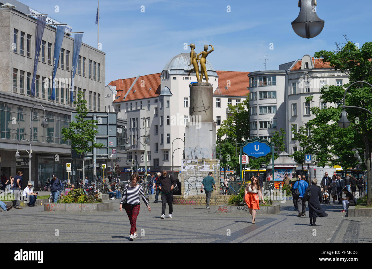 Hermanns platz -Fotos und -Bildmaterial in hoher Auflösung – Alamy