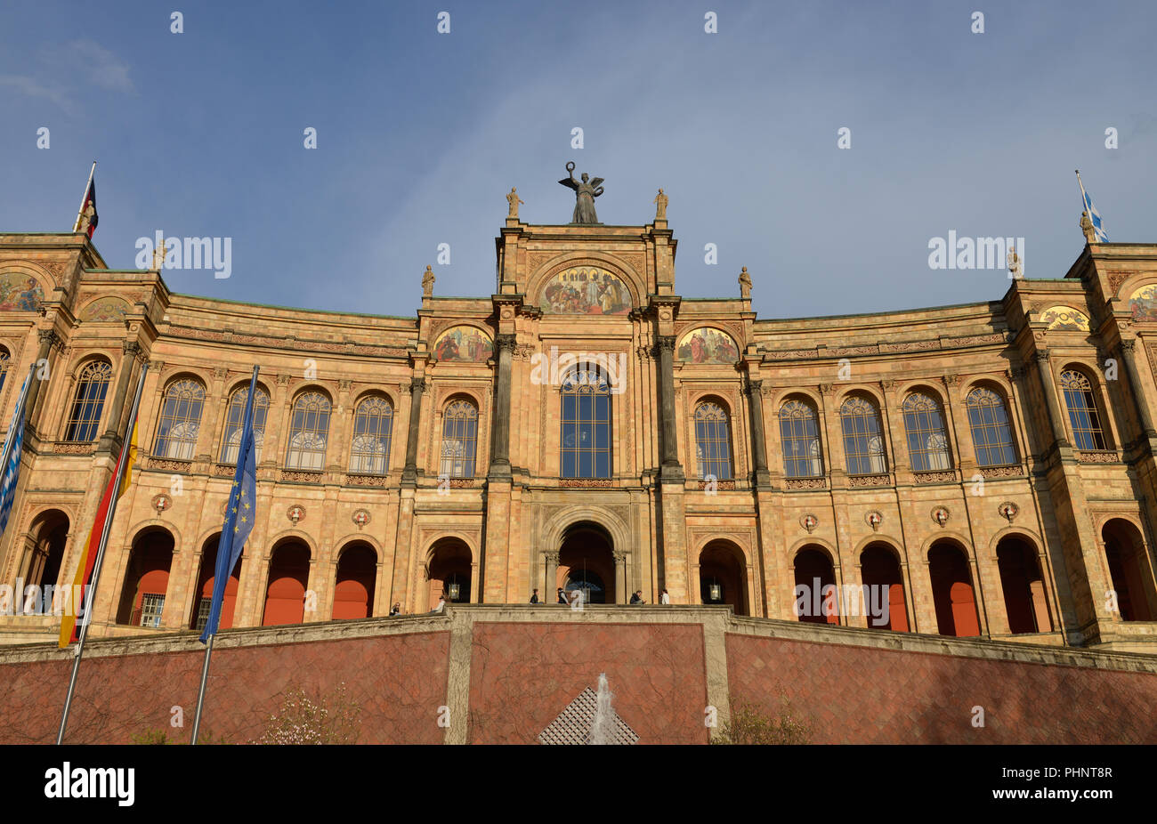Muenchener strasse -Fotos und -Bildmaterial in hoher Auflösung – Alamy