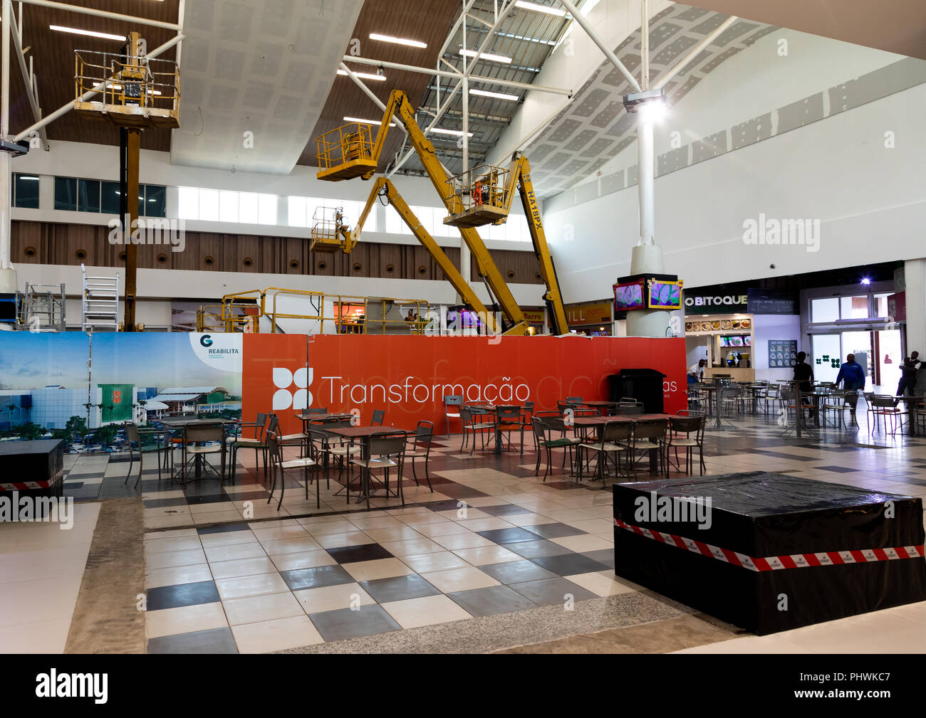Architektur Konstruktion in einer Shopping Mall, in der Provinz Luanda ...