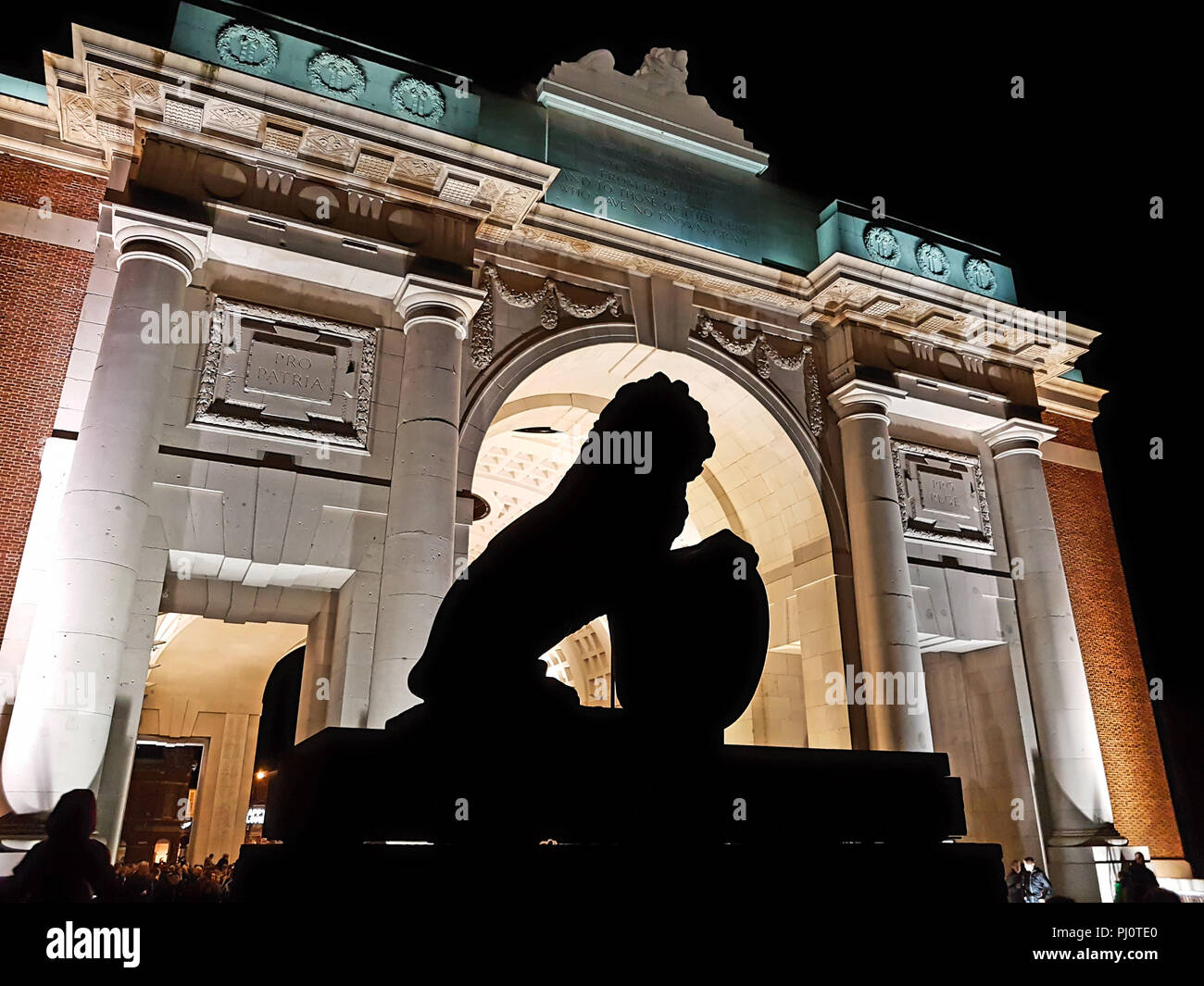 Cwgc ypres menin gate memorial -Fotos und -Bildmaterial in hoher ...
