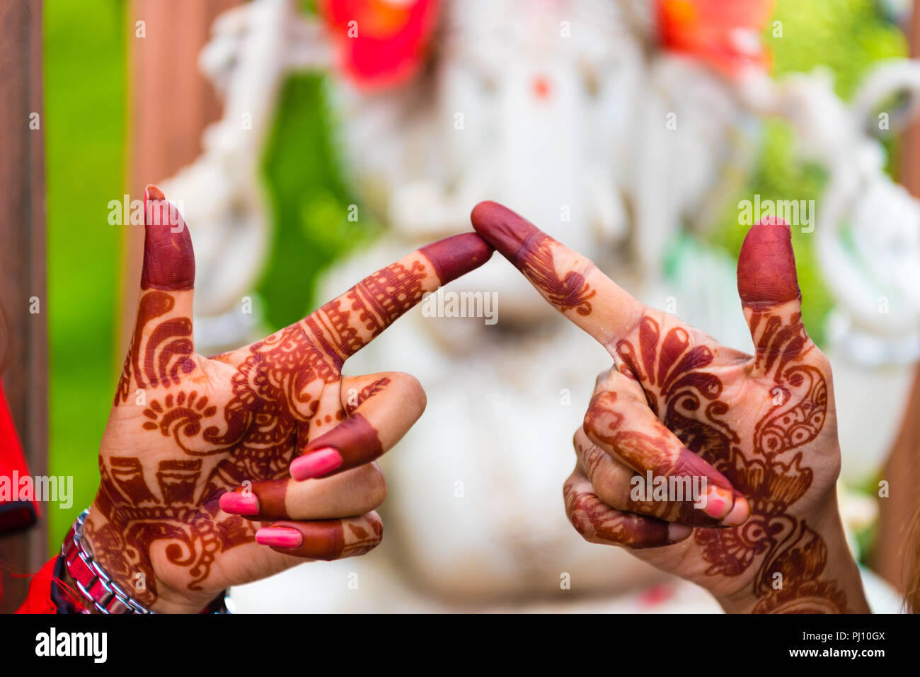 Henna in nepal -Fotos und -Bildmaterial in hoher Auflösung – Alamy