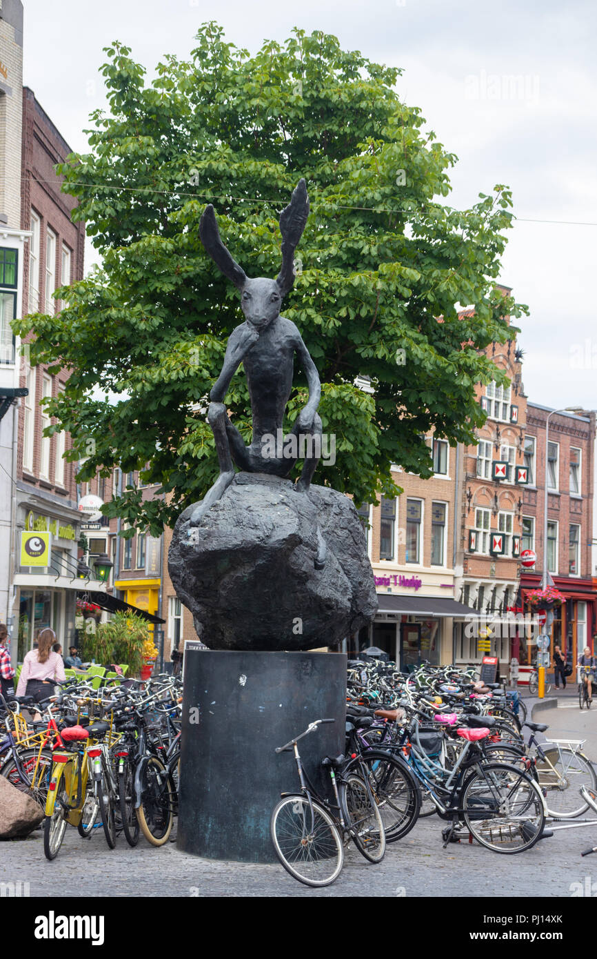 Barry flanagan hase skulptur -Fotos und -Bildmaterial in hoher ...