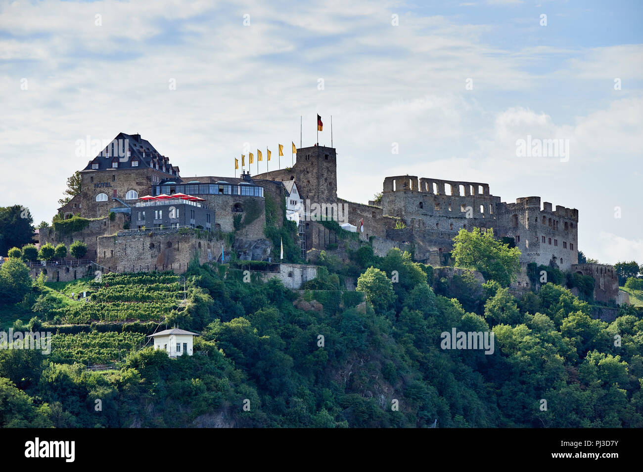 Alte ruine restauriert -Fotos und -Bildmaterial in hoher Auflösung – Alamy