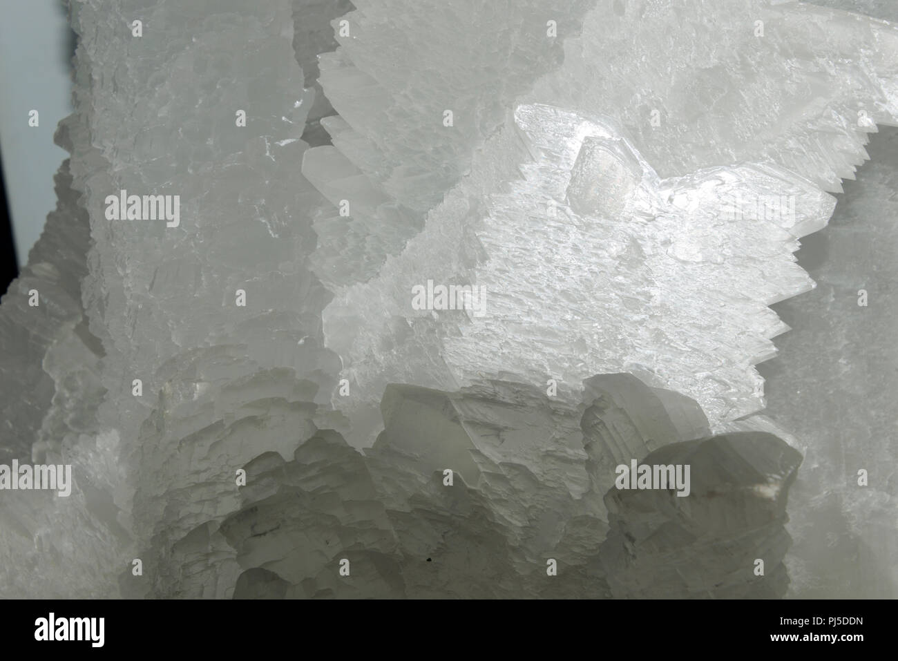 Dihydrat gips -Fotos und -Bildmaterial in hoher Auflösung – Alamy