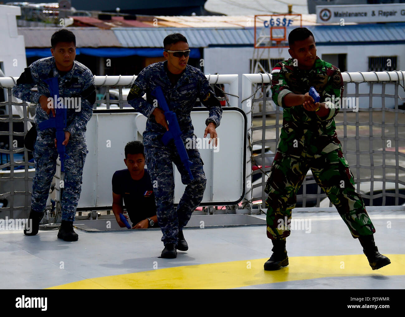 Philippine Coast Guard Stockfotos und -bilder Kaufen - Alamy