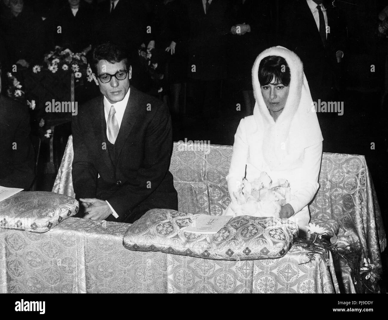 Enzo jannacci, giuliana Orefici, Hochzeit 1967 Stockfotografie - Alamy