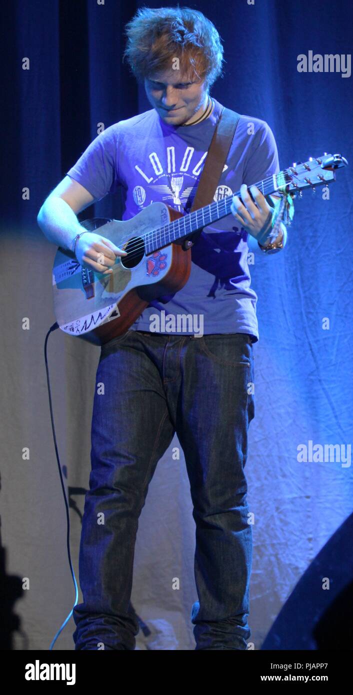 Ed sheeran backstage -Fotos und -Bildmaterial in hoher Auflösung – Alamy
