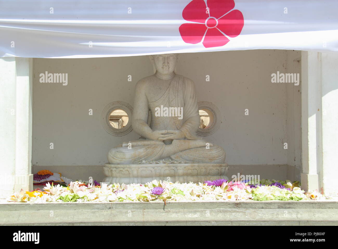 Ceylon buddha -Fotos und -Bildmaterial in hoher Auflösung – Alamy