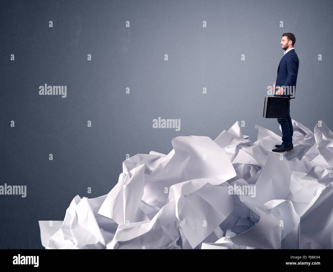 Papier Haufen Stockfotos und -bilder Kaufen - Alamy