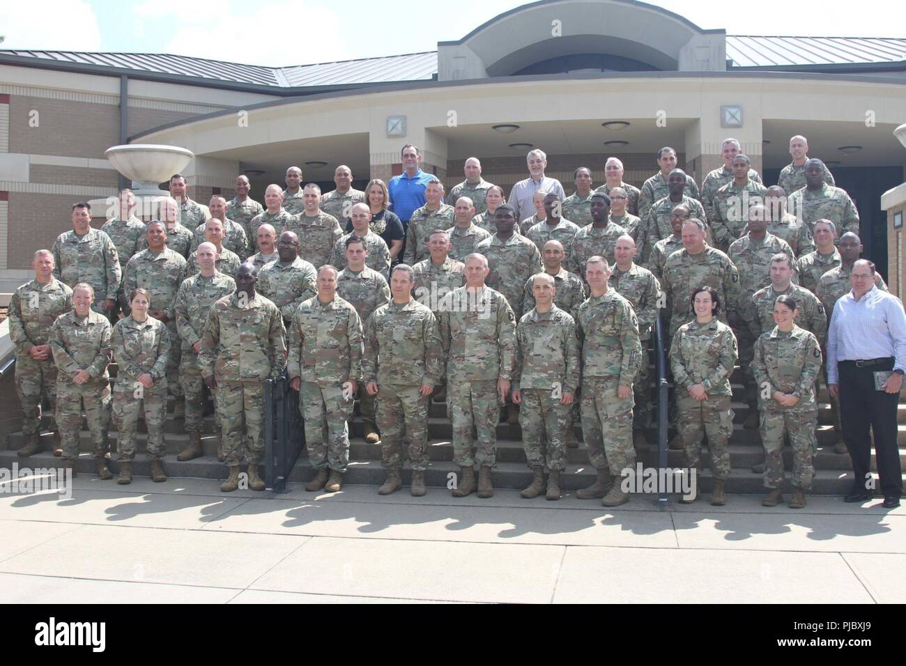 Soldaten sammeln 9. Juli an der Cole Park Commons Conference Center auf ...