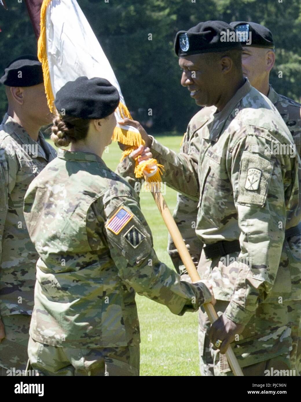 Outgoing u s command sergeant major -Fotos und -Bildmaterial in hoher ...