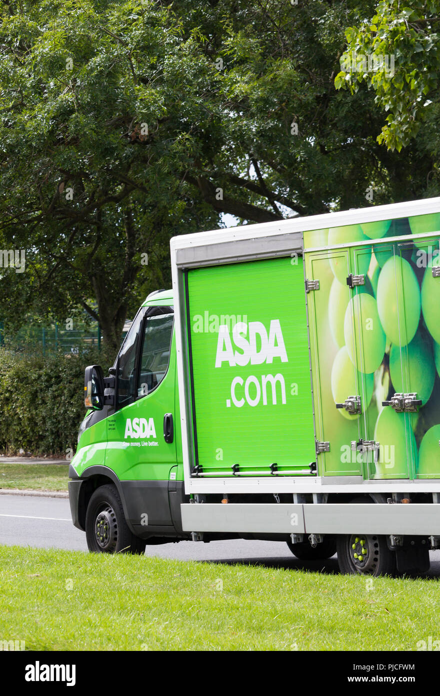 Asda home delivery -Fotos und -Bildmaterial in hoher Auflösung – Alamy