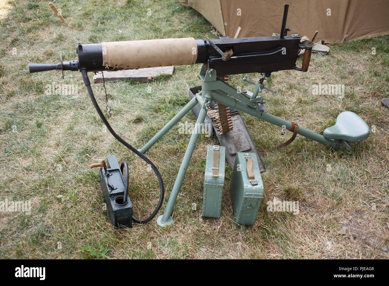 German maxim machine gun -Fotos und -Bildmaterial in hoher Auflösung ...