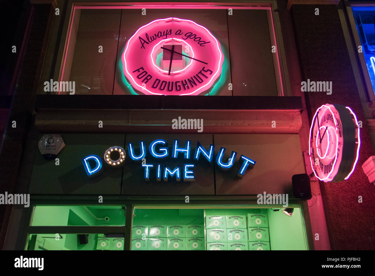London donut zeit -Fotos und -Bildmaterial in hoher Auflösung – Alamy