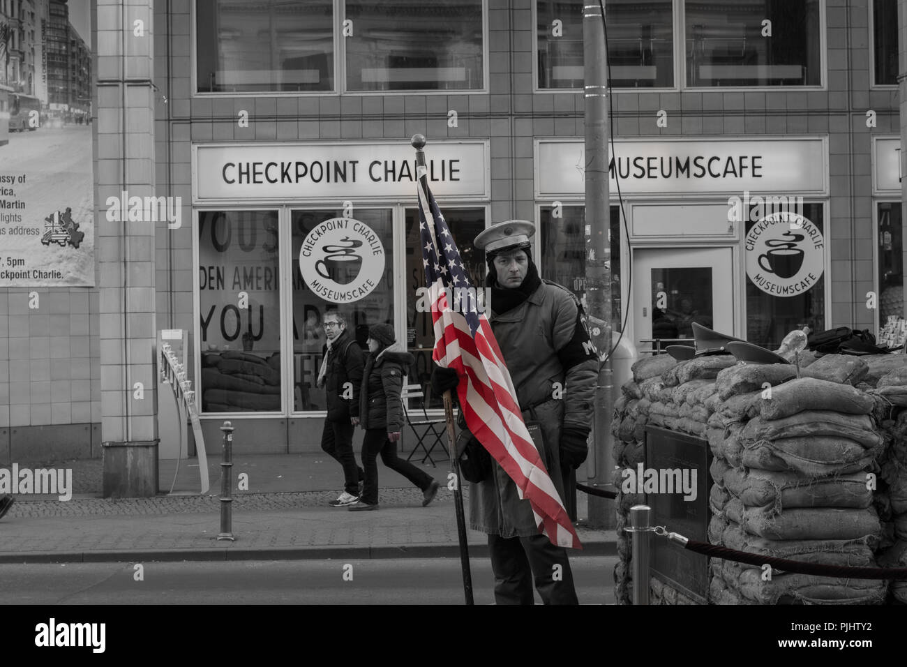 Soldat checkpoint amerikanisch -Fotos und -Bildmaterial in hoher ...