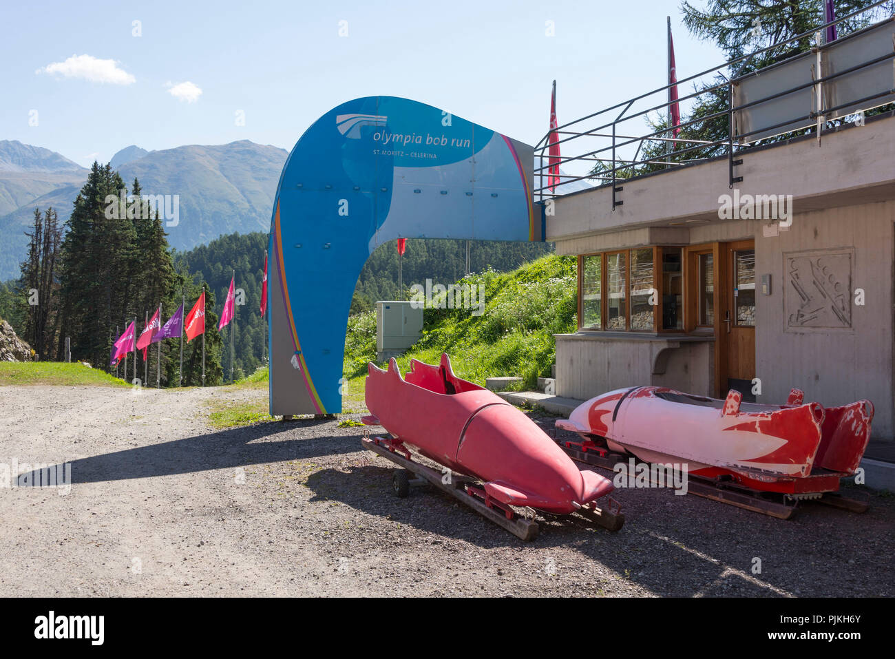 Die olympischen Bob und Rodeln im Sommer, St. Moritz-Celerina, Engadin ...