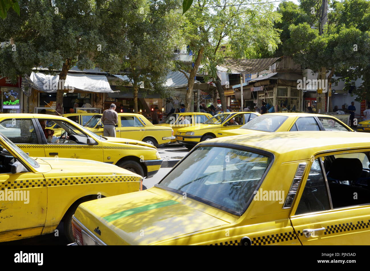 Iranisches Taxi Stockfotos und -bilder Kaufen - Alamy