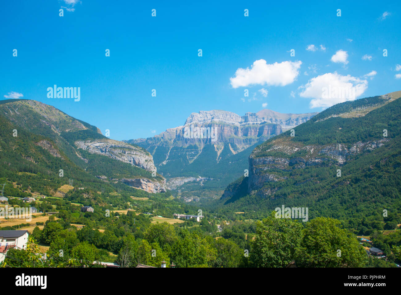 Monte perdido nationalpark -Fotos und -Bildmaterial in hoher Auflösung ...