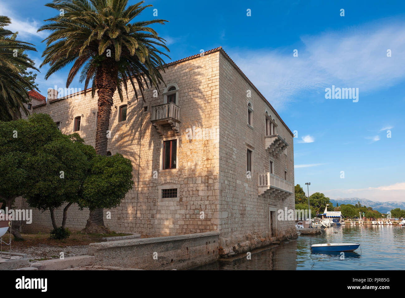 Dvorac vitturi -Fotos und -Bildmaterial in hoher Auflösung – Alamy