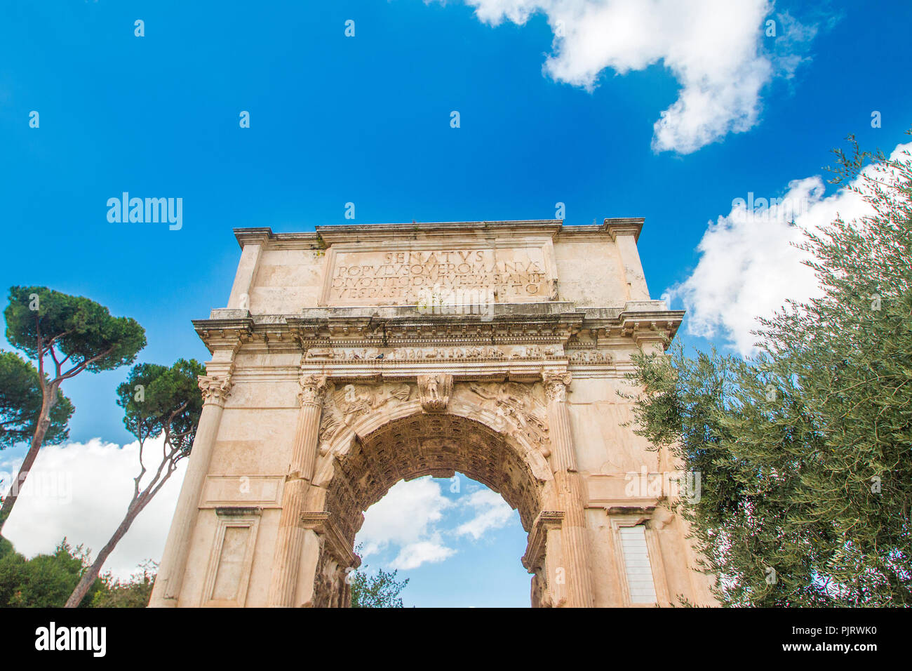 Titus triumph arch -Fotos und -Bildmaterial in hoher Auflösung – Alamy