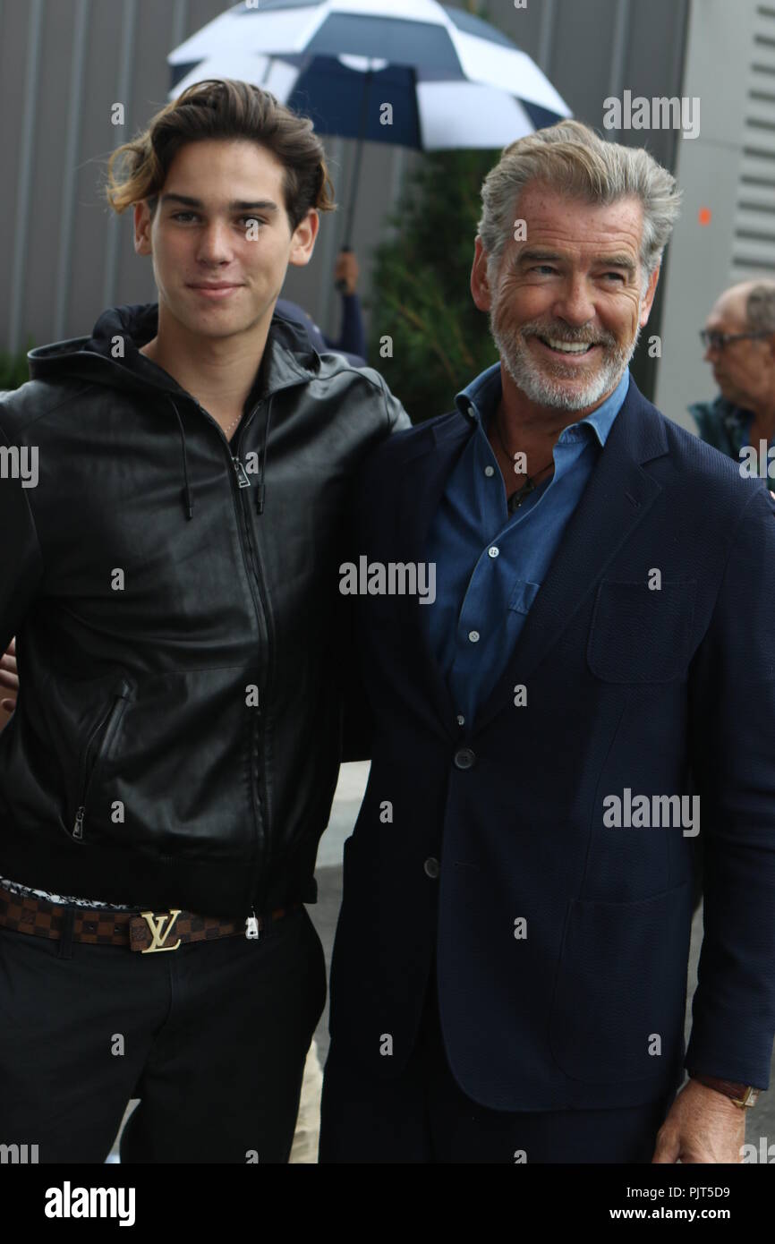 Pierce brosnan and dylan brosnan -Fotos und -Bildmaterial in hoher ...