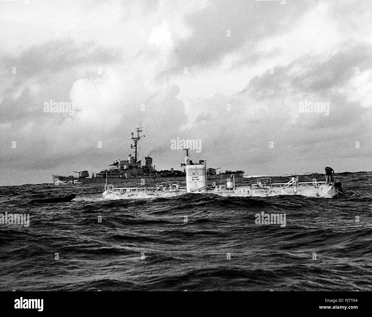 Bathyscaphe triest -Fotos und -Bildmaterial in hoher Auflösung – Alamy