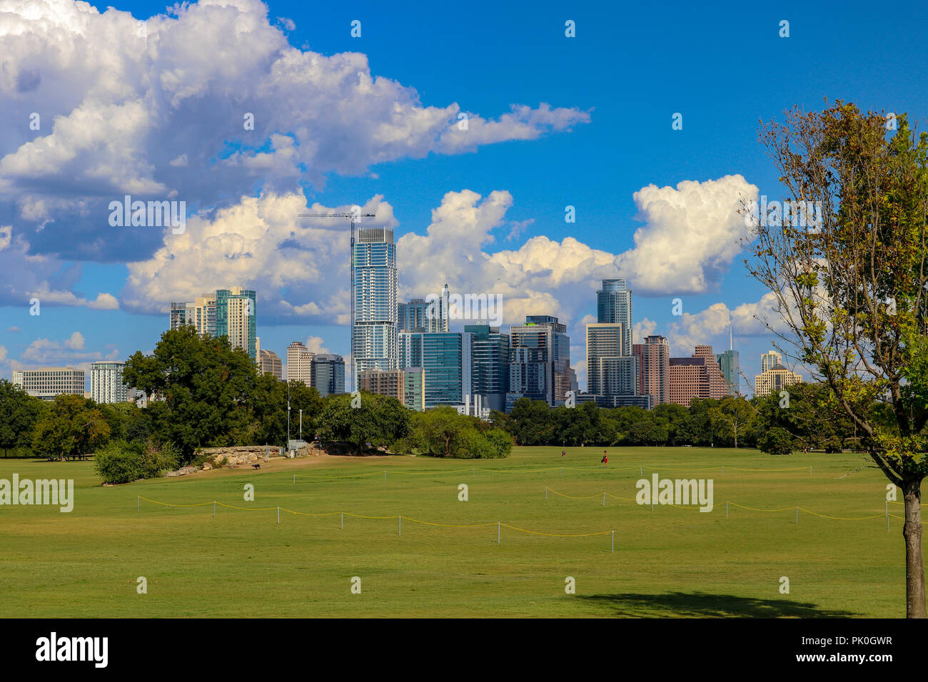 Die wachsende stadt -Fotos und -Bildmaterial in hoher Auflösung – Alamy