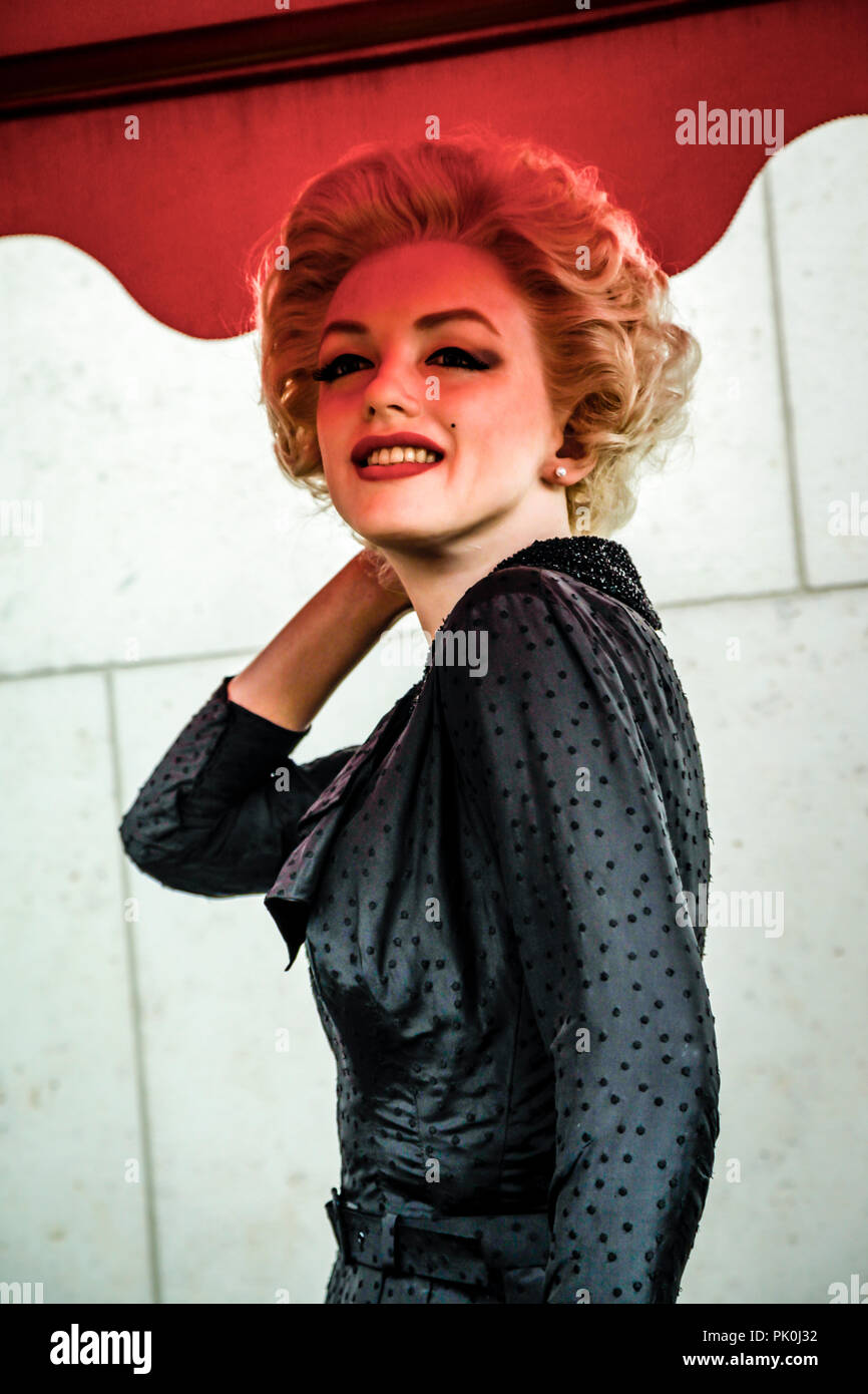 Marilyn monroe imitator -Fotos und -Bildmaterial in hoher Auflösung – Alamy