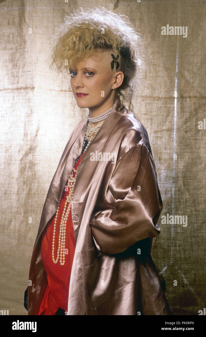 Thompson Twins (Alannah Currie) am 01.11.1984 in Dortmund. | Verwendung ...