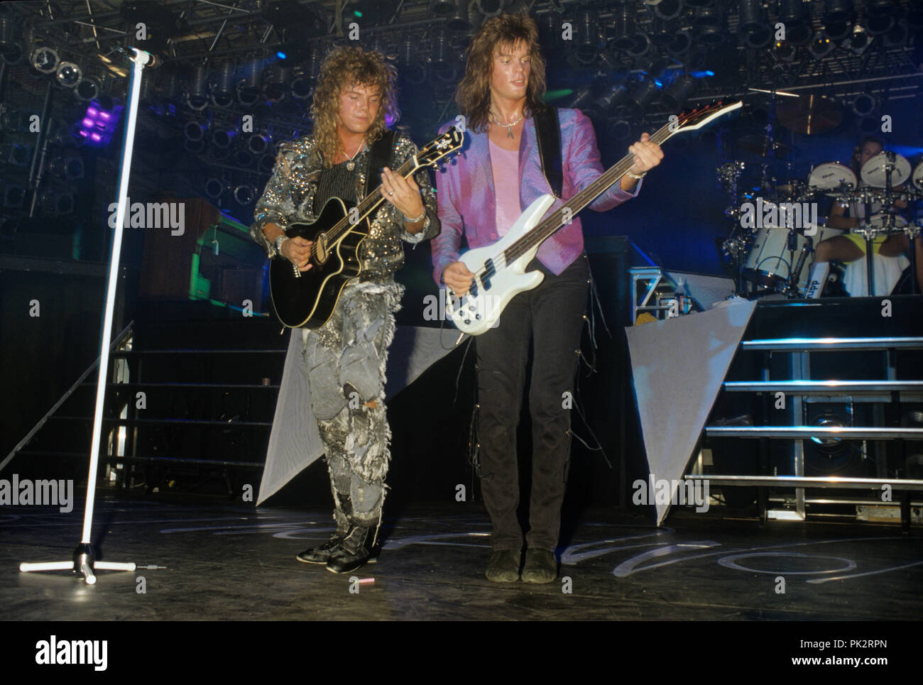 Joey tempest guitar -Fotos und -Bildmaterial in hoher Auflösung – Alamy