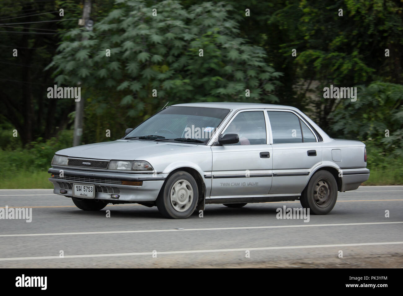 Toyota corolla old model store