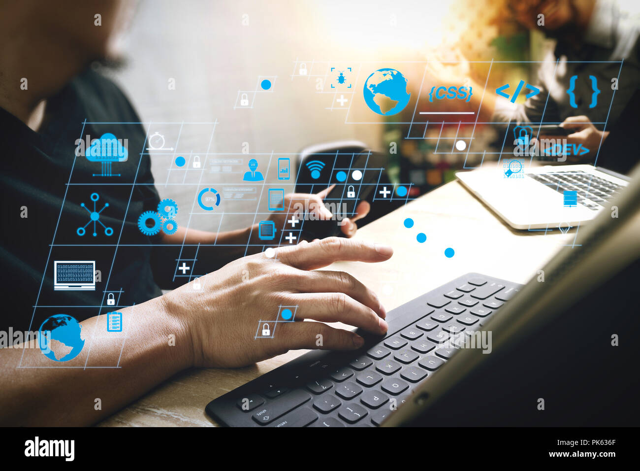 Software developer -Fotos und -Bildmaterial in hoher Auflösung – Alamy