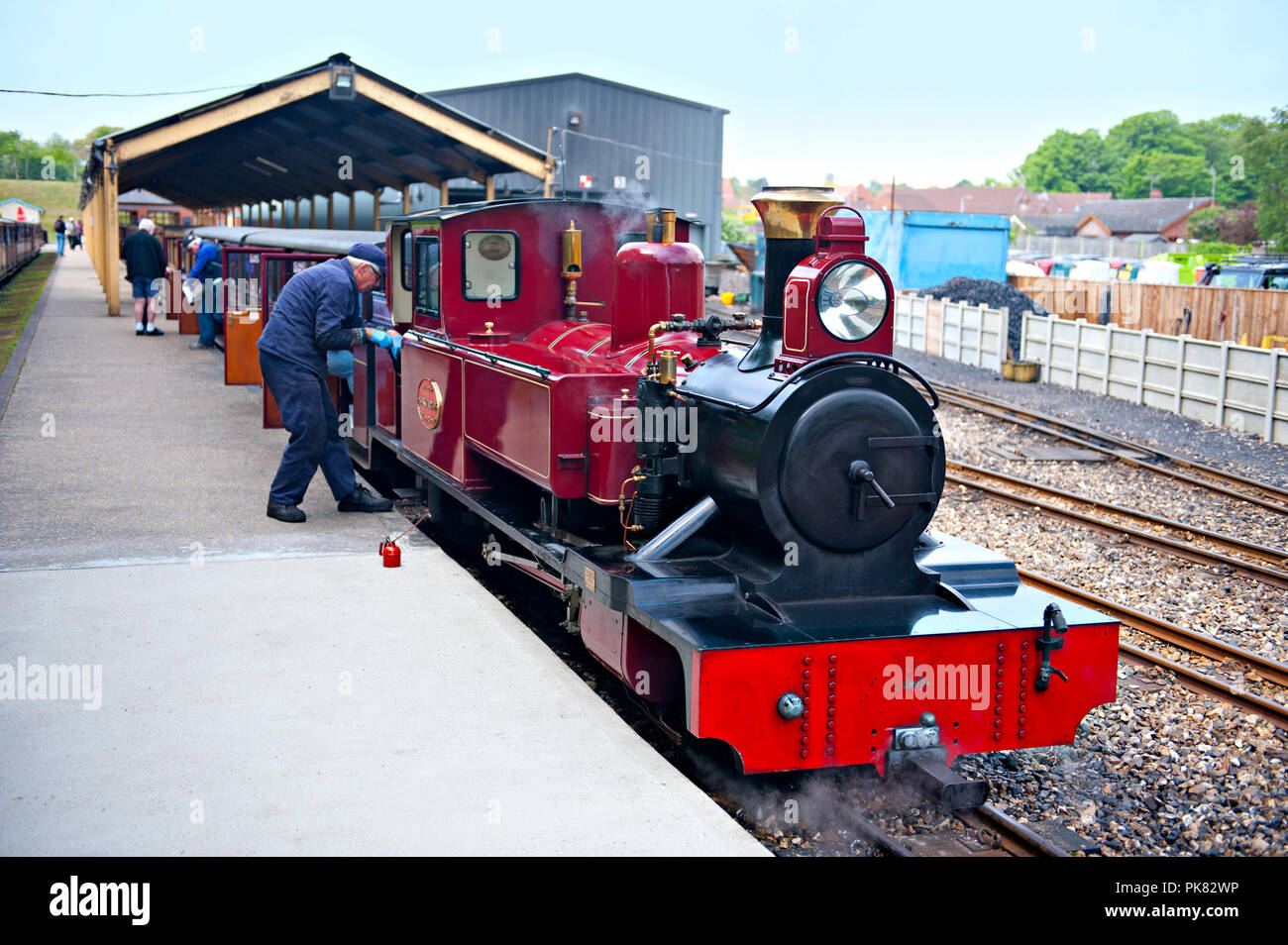 15 inch gauge -Fotos und -Bildmaterial in hoher Auflösung – Alamy