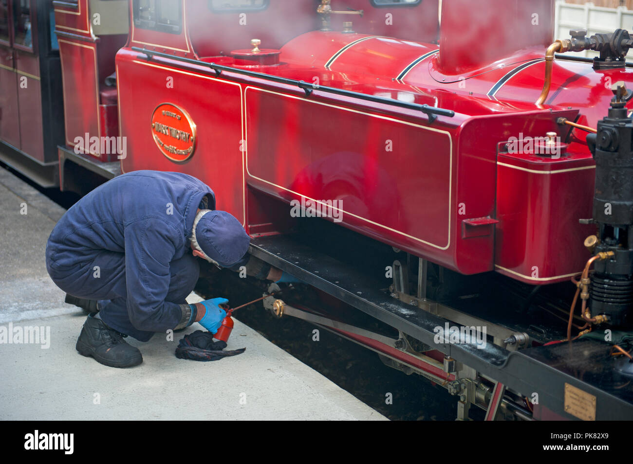 15 inch gauge -Fotos und -Bildmaterial in hoher Auflösung – Alamy