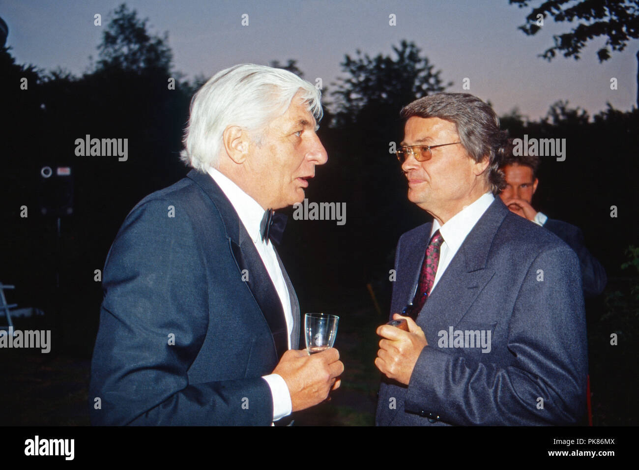 Gunter Sachs im Gespräch mit Alexander von Bismarck in Hamburg ...