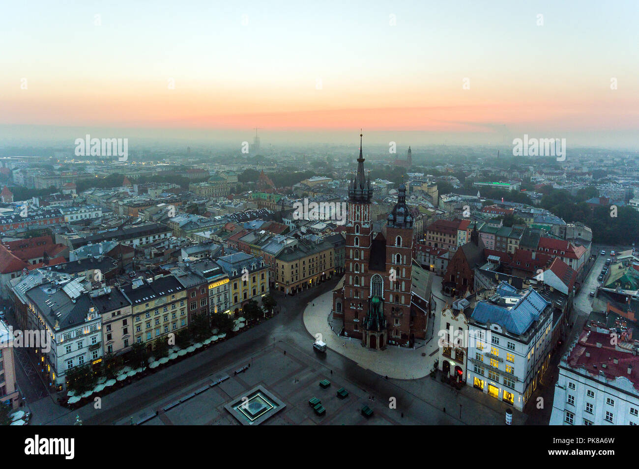 Krakow marktplatz -Fotos und -Bildmaterial in hoher Auflösung – Alamy