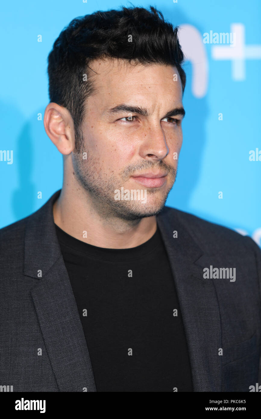 Spanish actor mario casas -Fotos und -Bildmaterial in hoher Auflösung ...