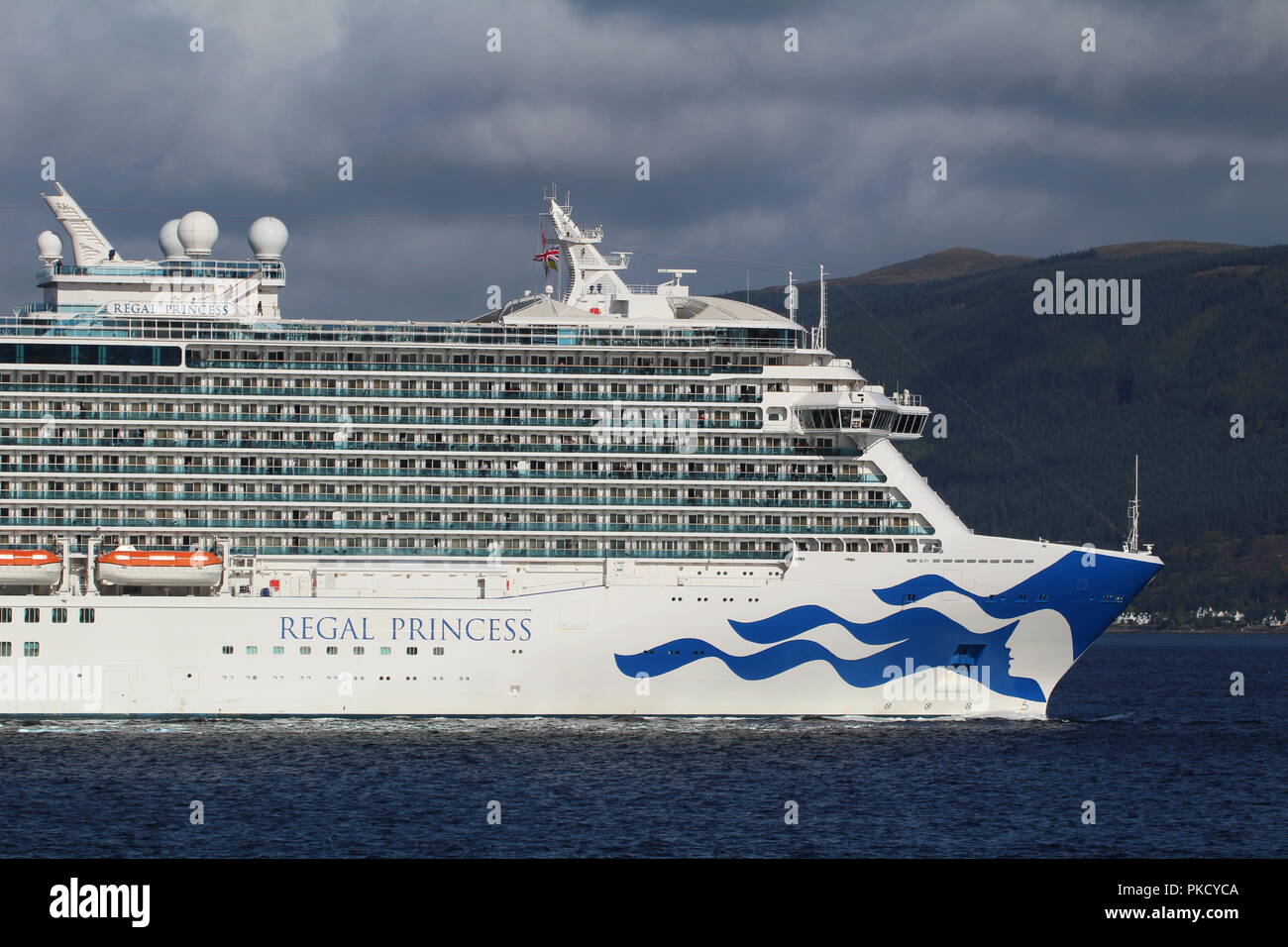 Royal princess cruise ship -Fotos und -Bildmaterial in hoher Auflösung ...